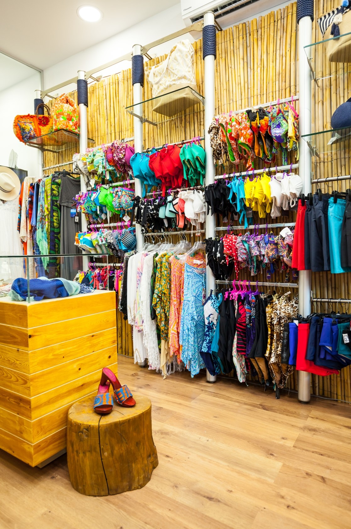 SUMMER STORES - Summer Stores